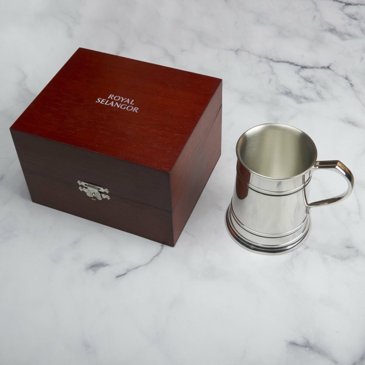 Classic Royal Selangor Personalised Tankard | Engravers Guild
